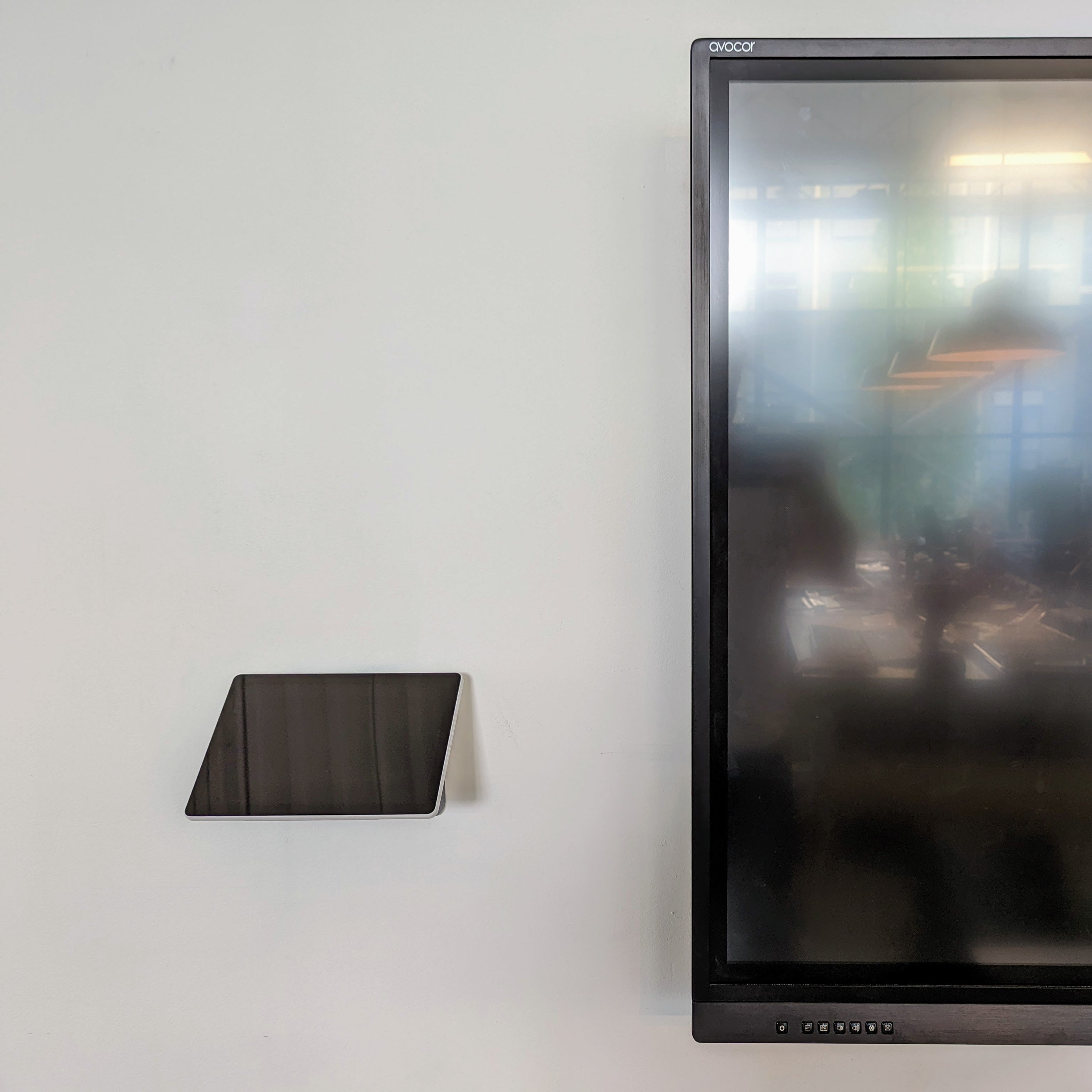 Webex Room Navigator - Wall Mount Conversion Kit 45 Degree — Main ...